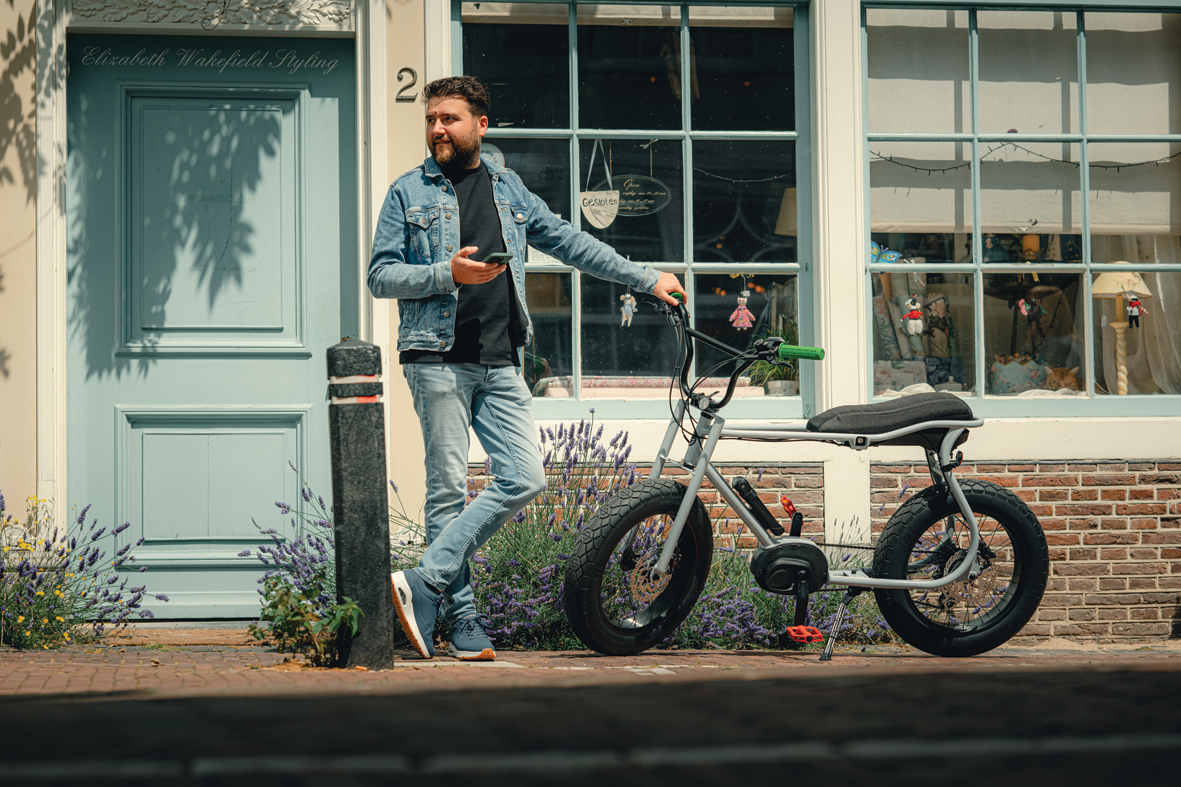 AXA-IN Smart Guard gps tracker | AXA Bike Security 🇳🇱