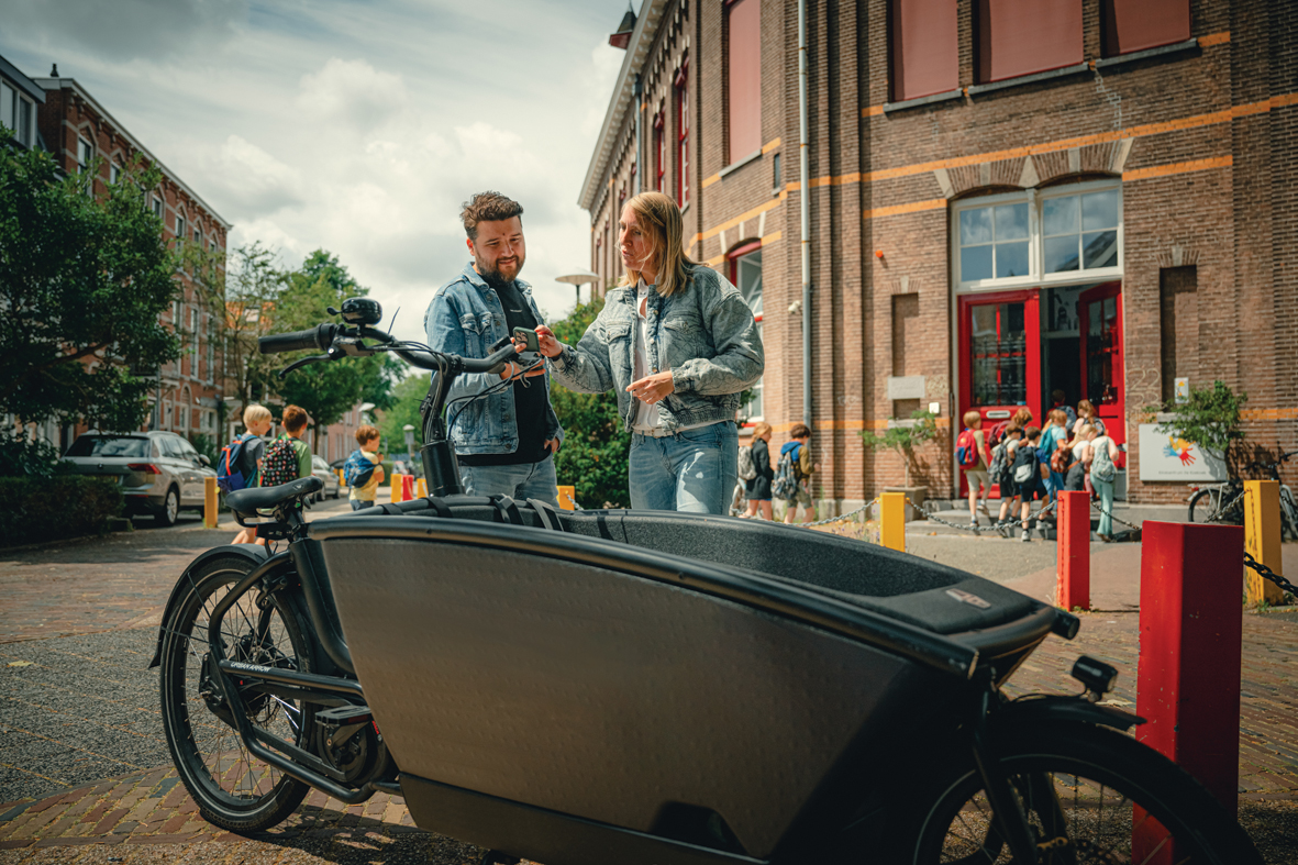 AXA-IN Smart Guard gps tracker | AXA Bike Security 🇳🇱